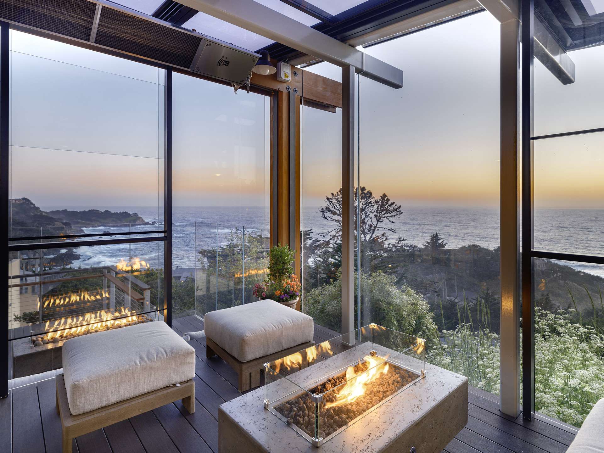 Romantic Hotels In Carmel CA | Photos | Tickle Pink Inn | Photo Gallery ...